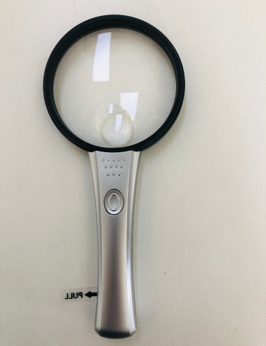 hand handle magnifier with LED light C-01875